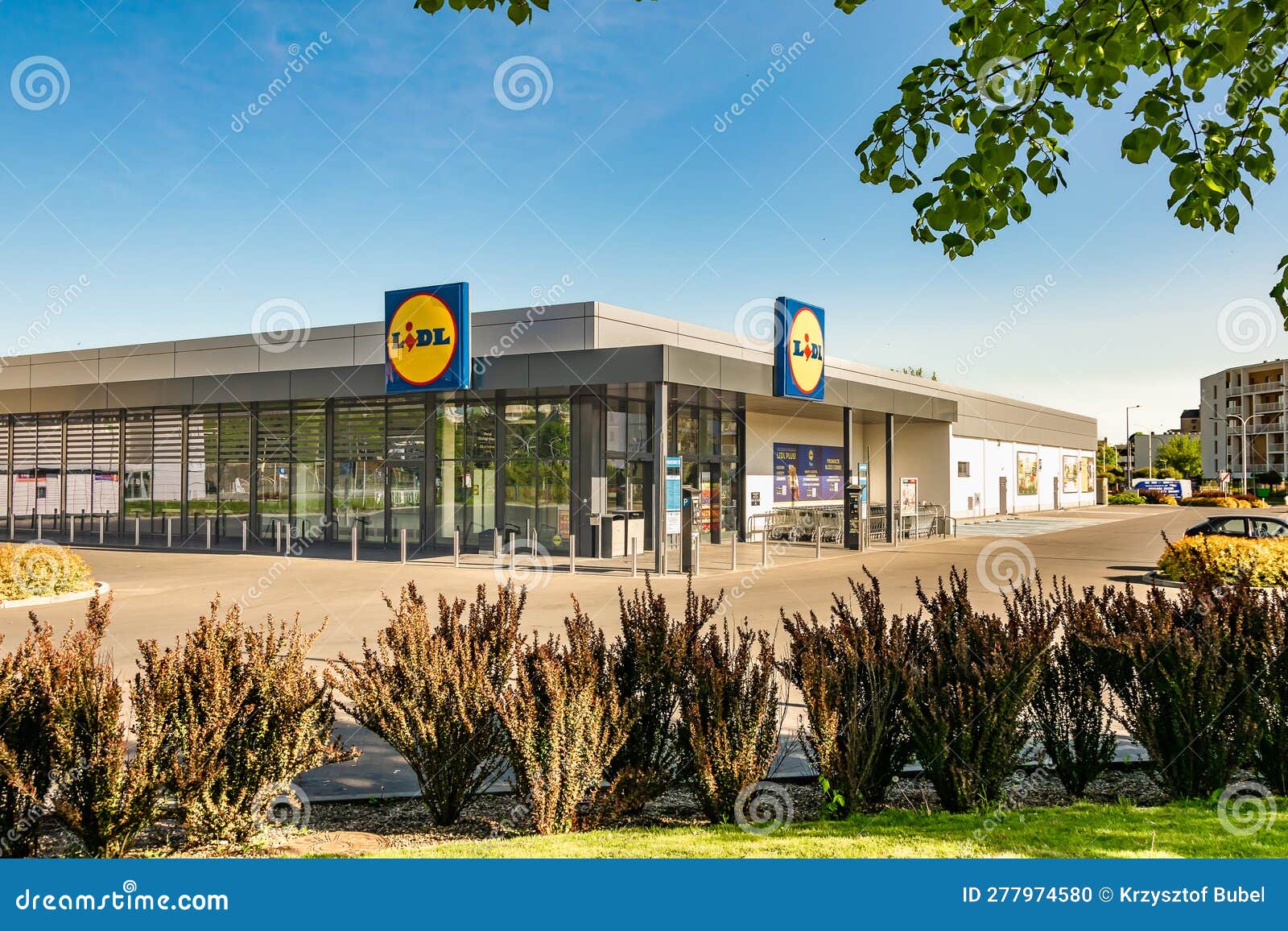 Bedzin, Poland - 14.05 editorial image. Image of yellow - 277974580