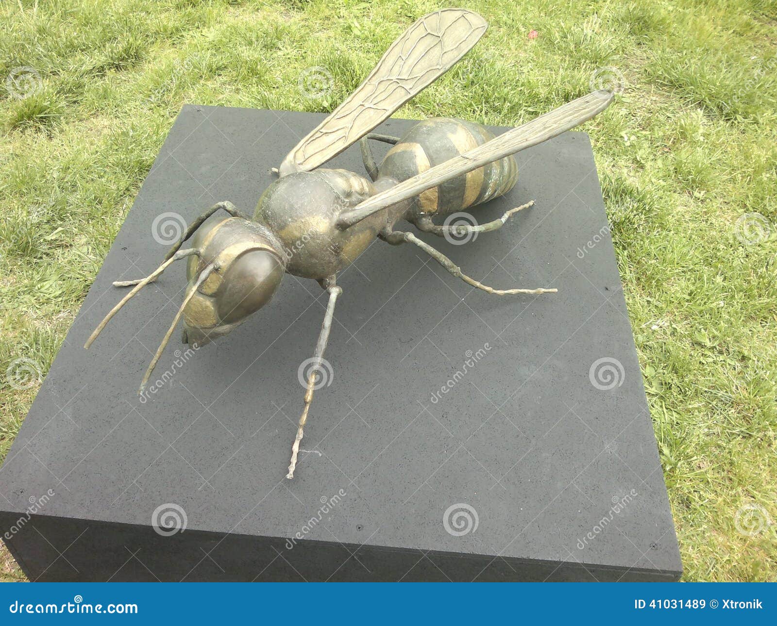 Bee stock image. Image of yellow, iron, exhibition, bronze - 41031489