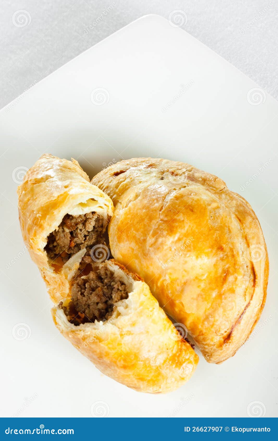 Beef curry puffs stock image. Image of cuisine, asian - 26627907