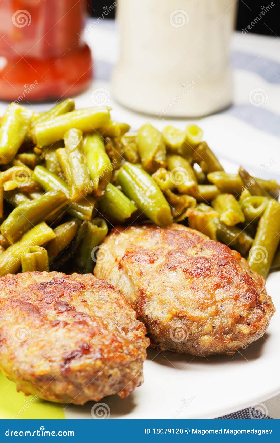 Beef Cutlets with Baked Beans Stock Photo - Image of vegetables, focus ...
