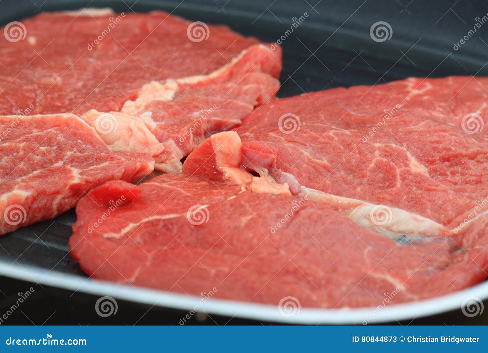 Beef Steaks in a Griddle Pan Stock Image - Image of frying, cooking ... Beef Steaks in a Griddle Pan Stock Image - Image of frying, cooking ...