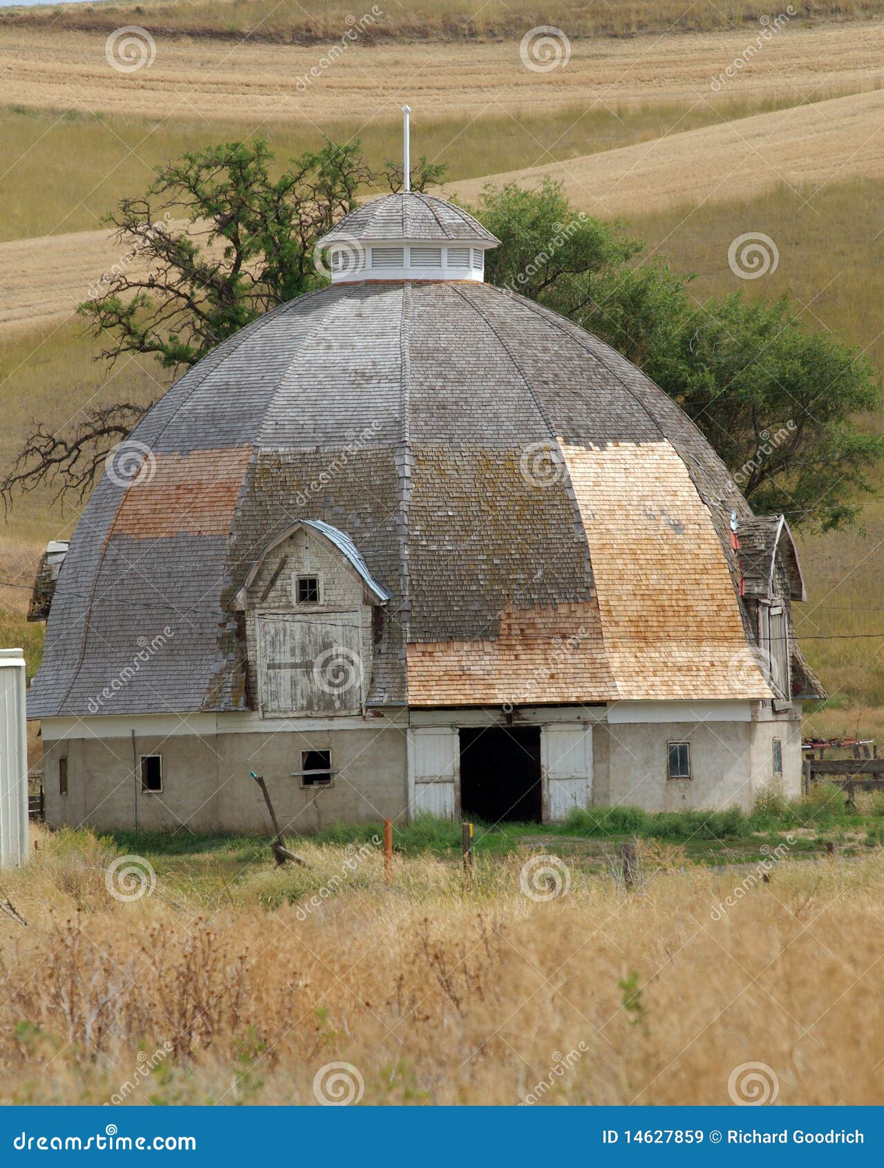 Beehive Barn, Palouse, Washington Stock Image - Image of yellow, rural ...