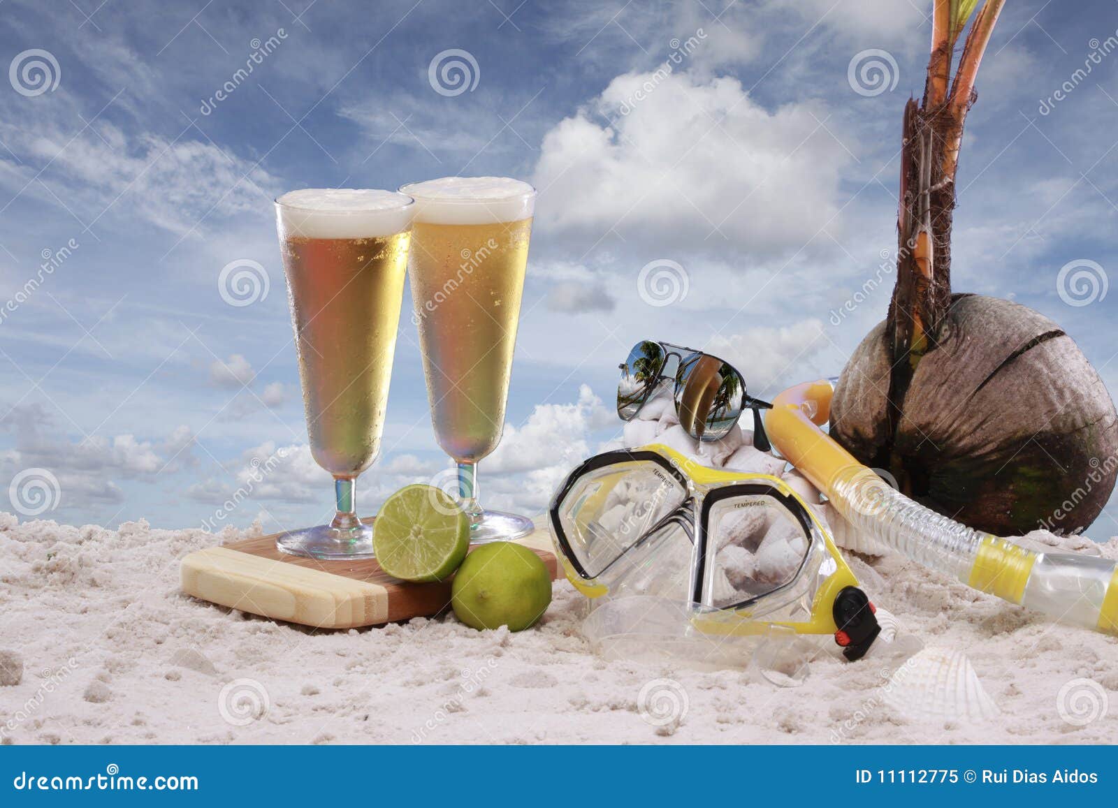 Beer at the beach stock image. Image of date, glasses - 11112775