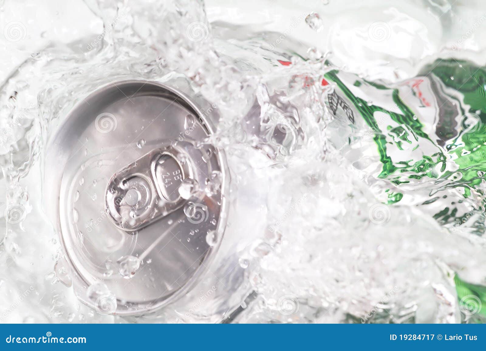 Beer can splashing water stock image. Image of ripple - 19284717