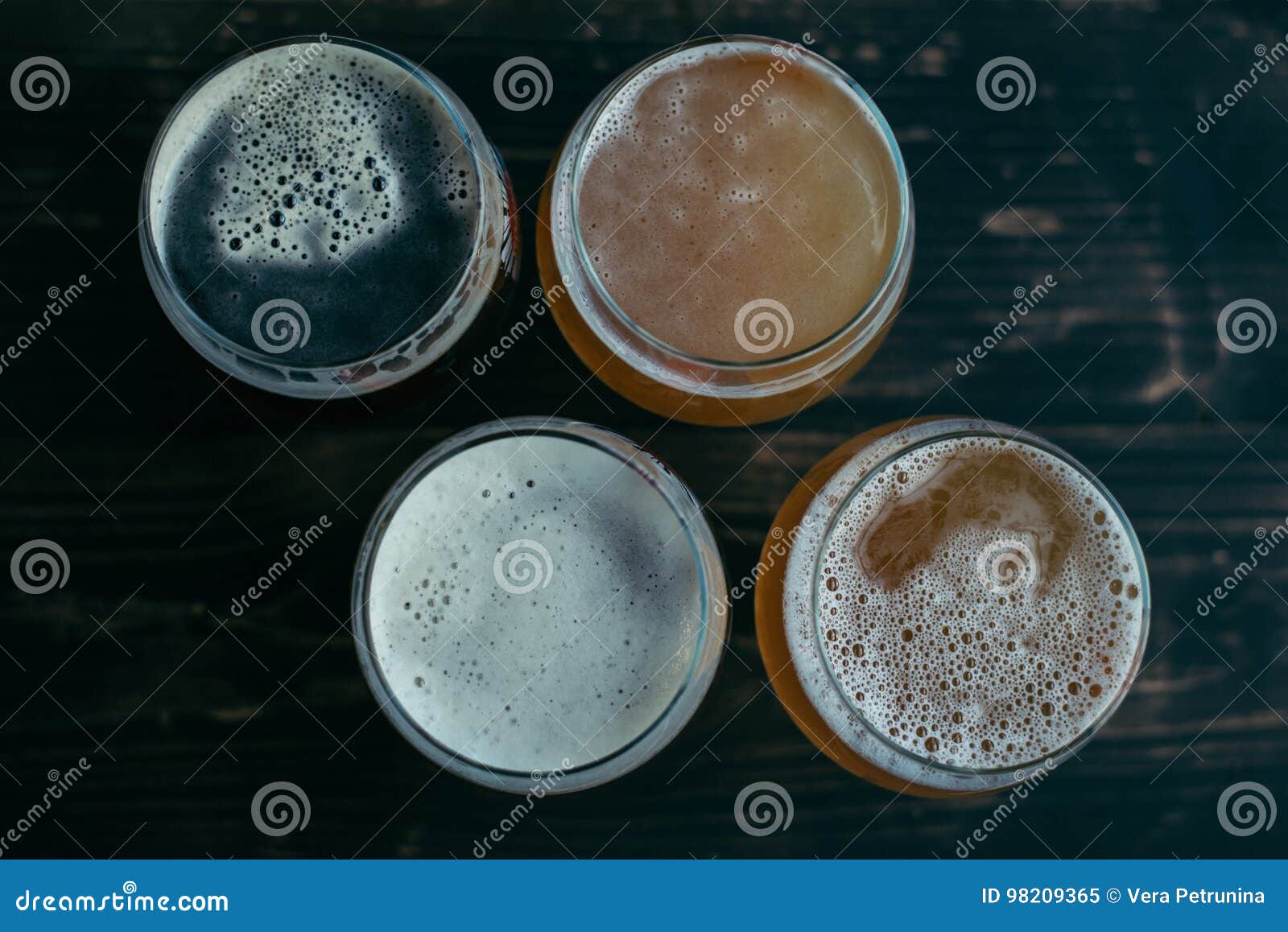 Beer glasses top view stock image. Image of pint, brewing - 98209365