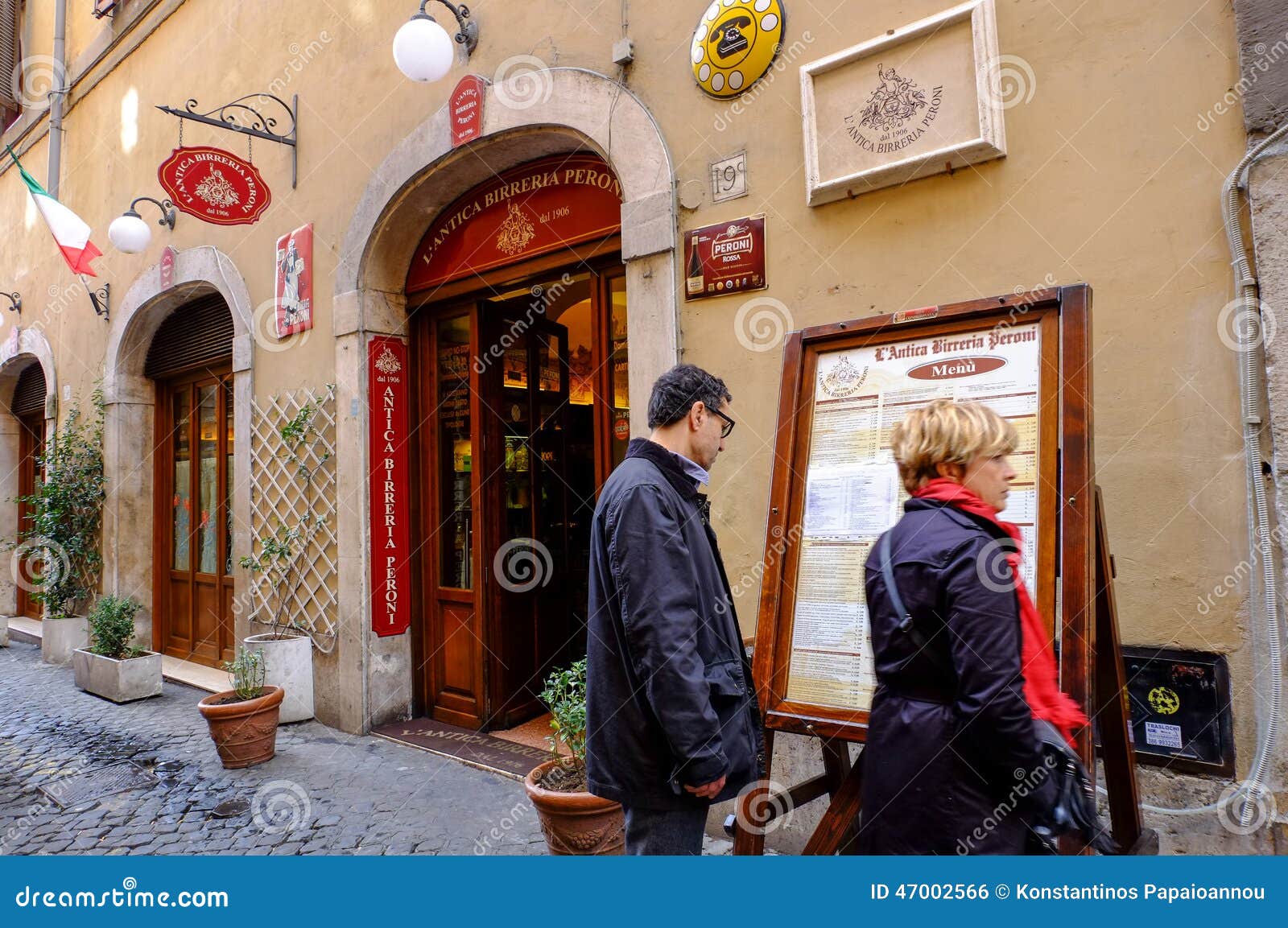 Beer pub in Rome editorial photo. Image of brewery, brewed - 47002566