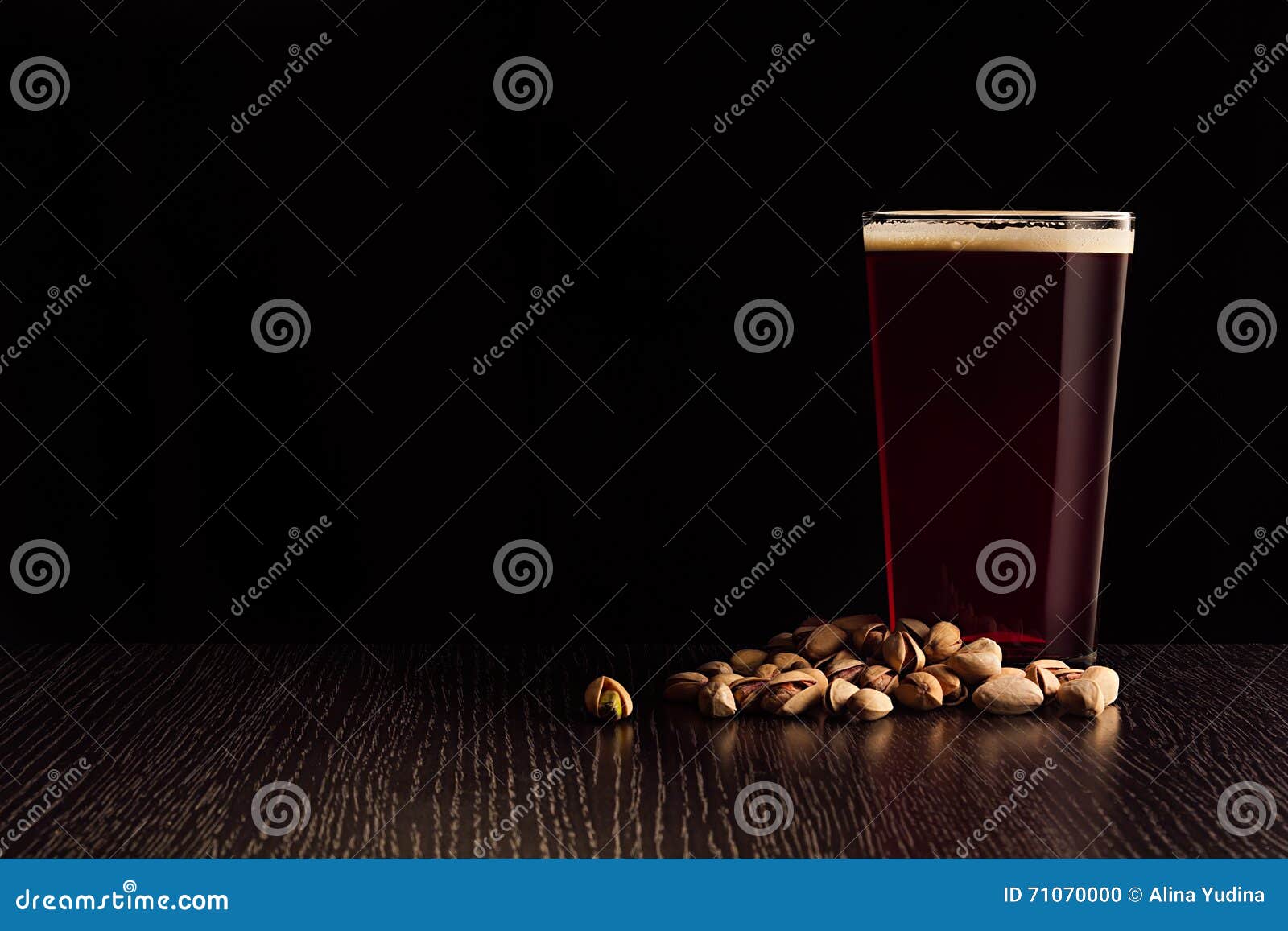 The Beer Red Ale and Snacks. Stock Photo - Image of lager, pint: 71070000
