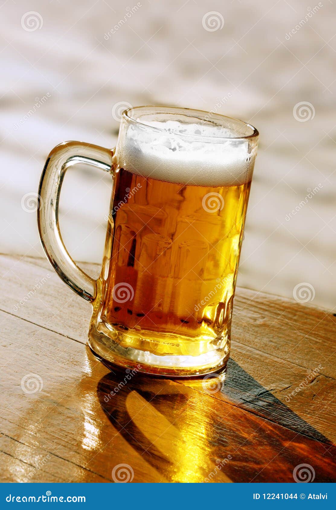 Beer, Reflection and Shadow Stock Photo - Image of close, drink: 12241044