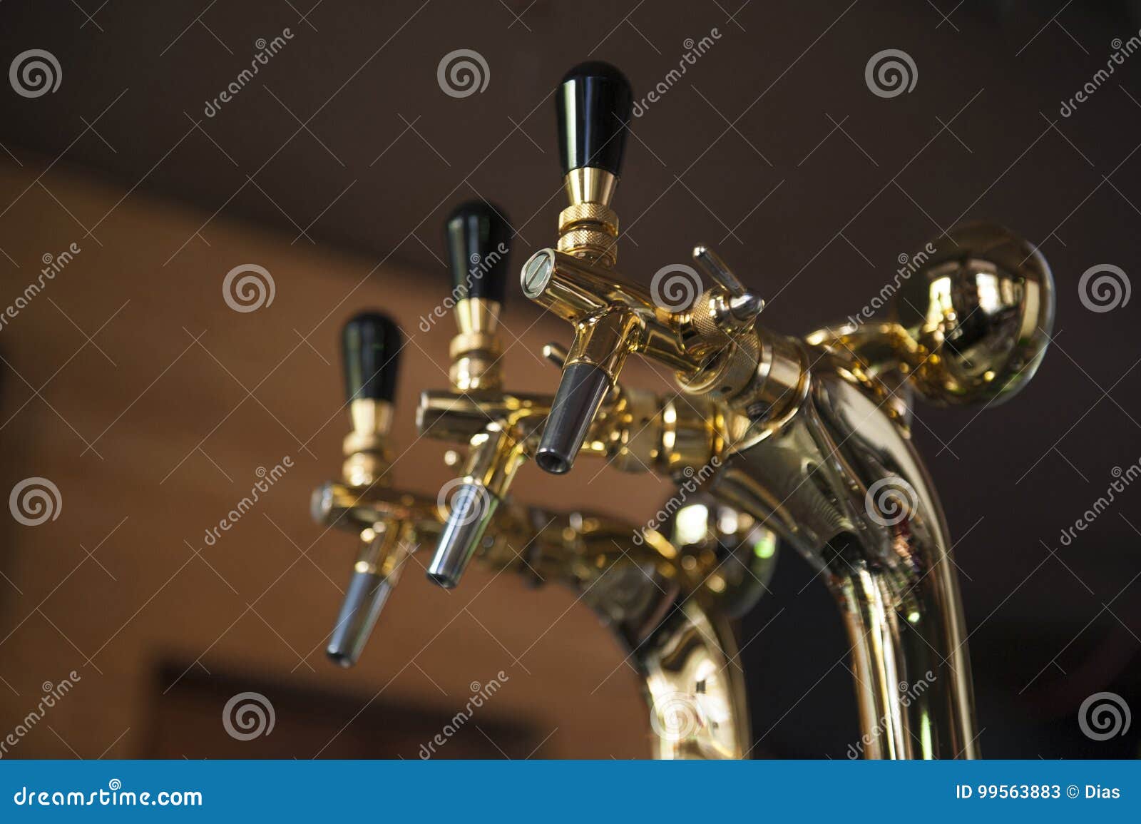Beer taps in beer bar stock image. Image of shiny, nightlife - 99563883
