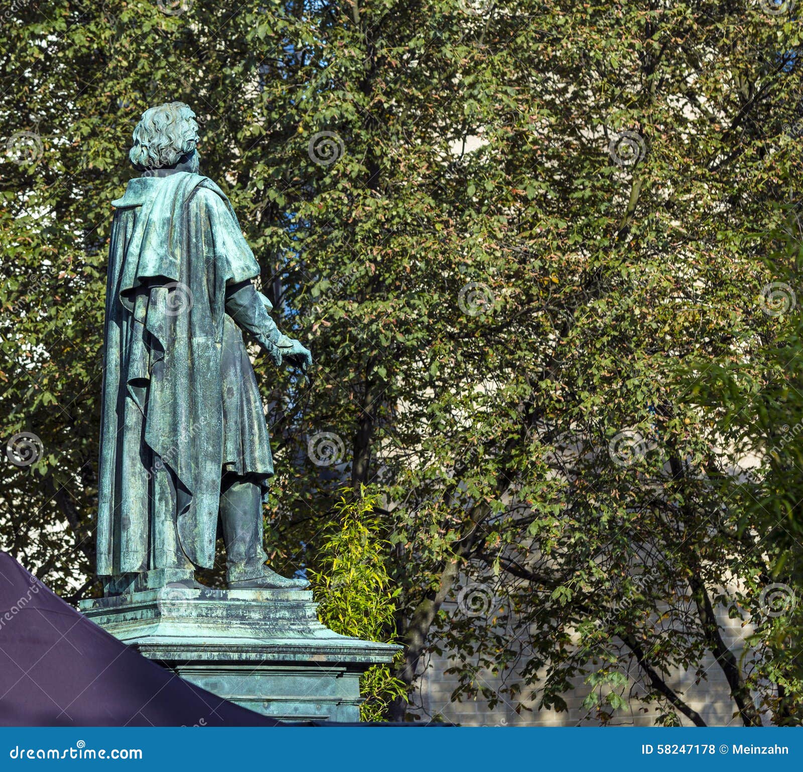 The Beethoven Monument on the Munsterplatz in Bonn Stock Photo - Image ...