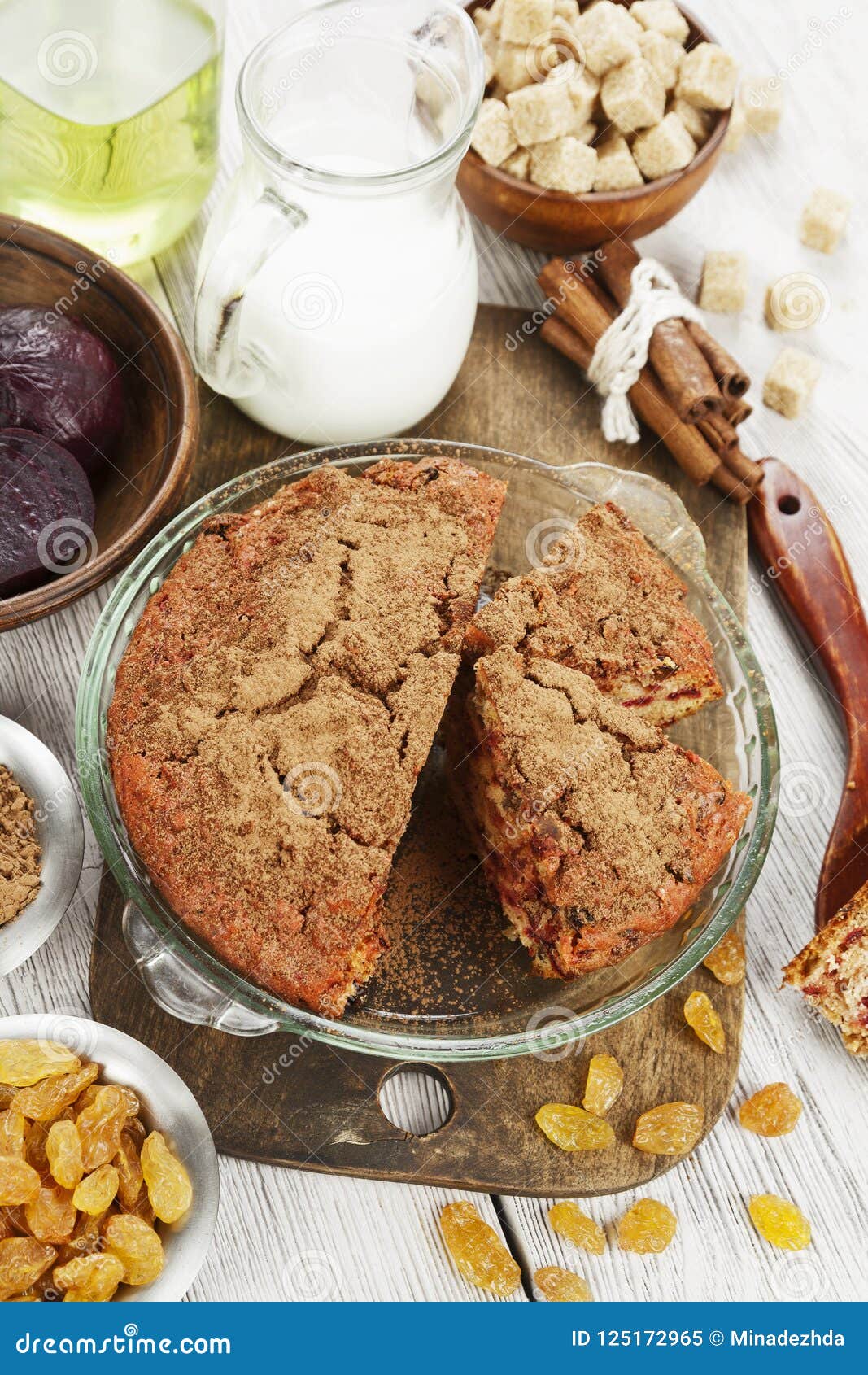 Beetroot pie with raisins stock image. Image of beetroot - 125172965