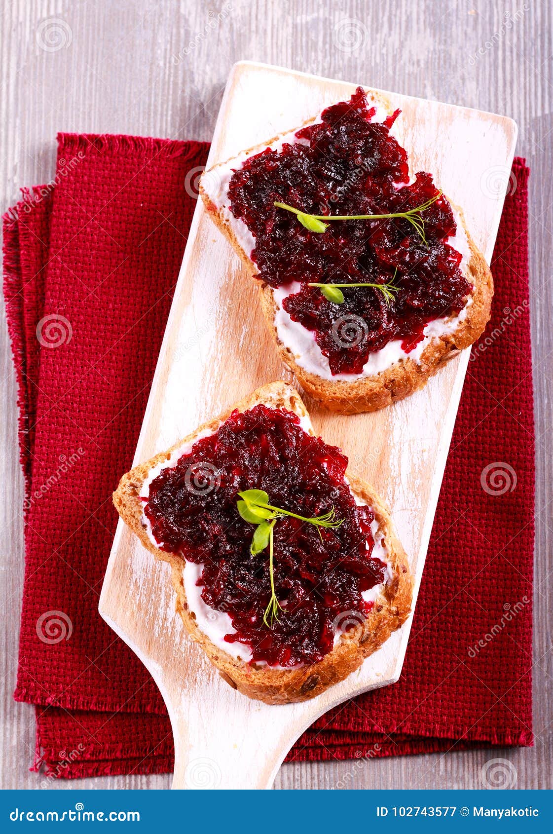 Beetroot Relish Over Brown Bread Stock Image - Image of vegetarian ...