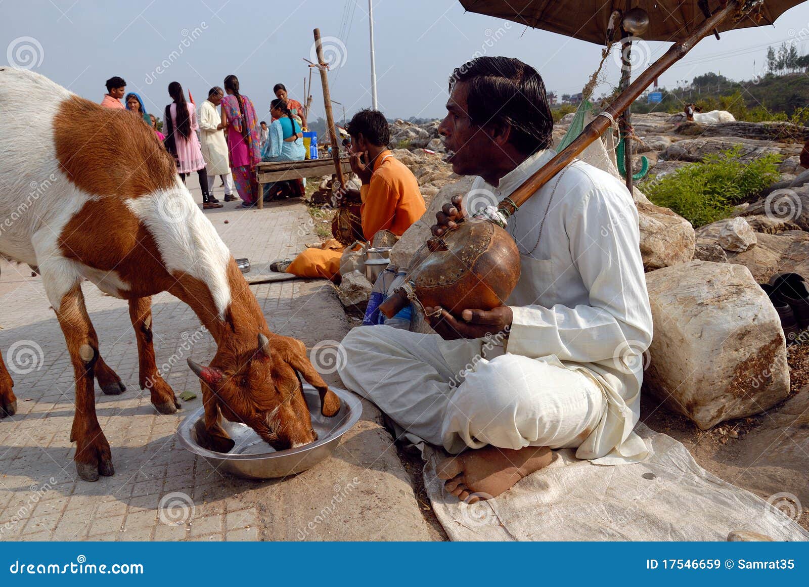 Beggars in India editorial stock image. Image of blind - 17546659