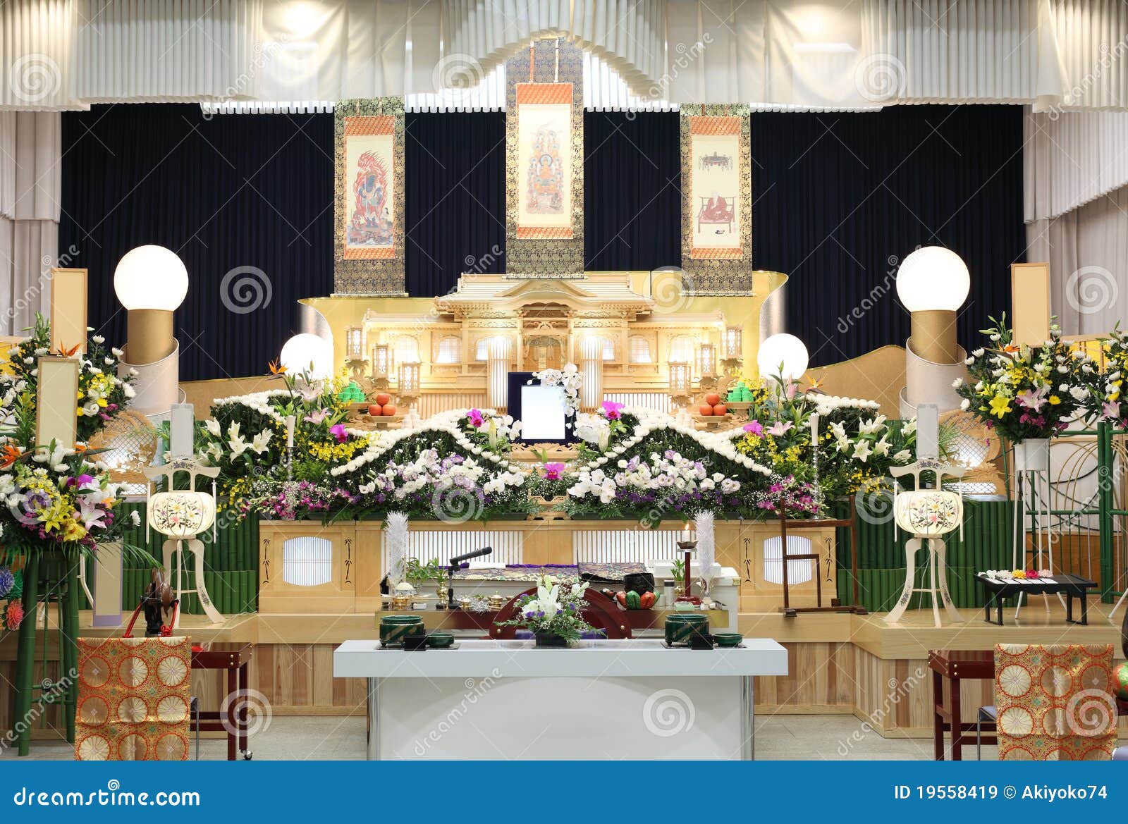 Begrafenis Van Japanse Stijl Stock Afbeelding - Image of viering ...