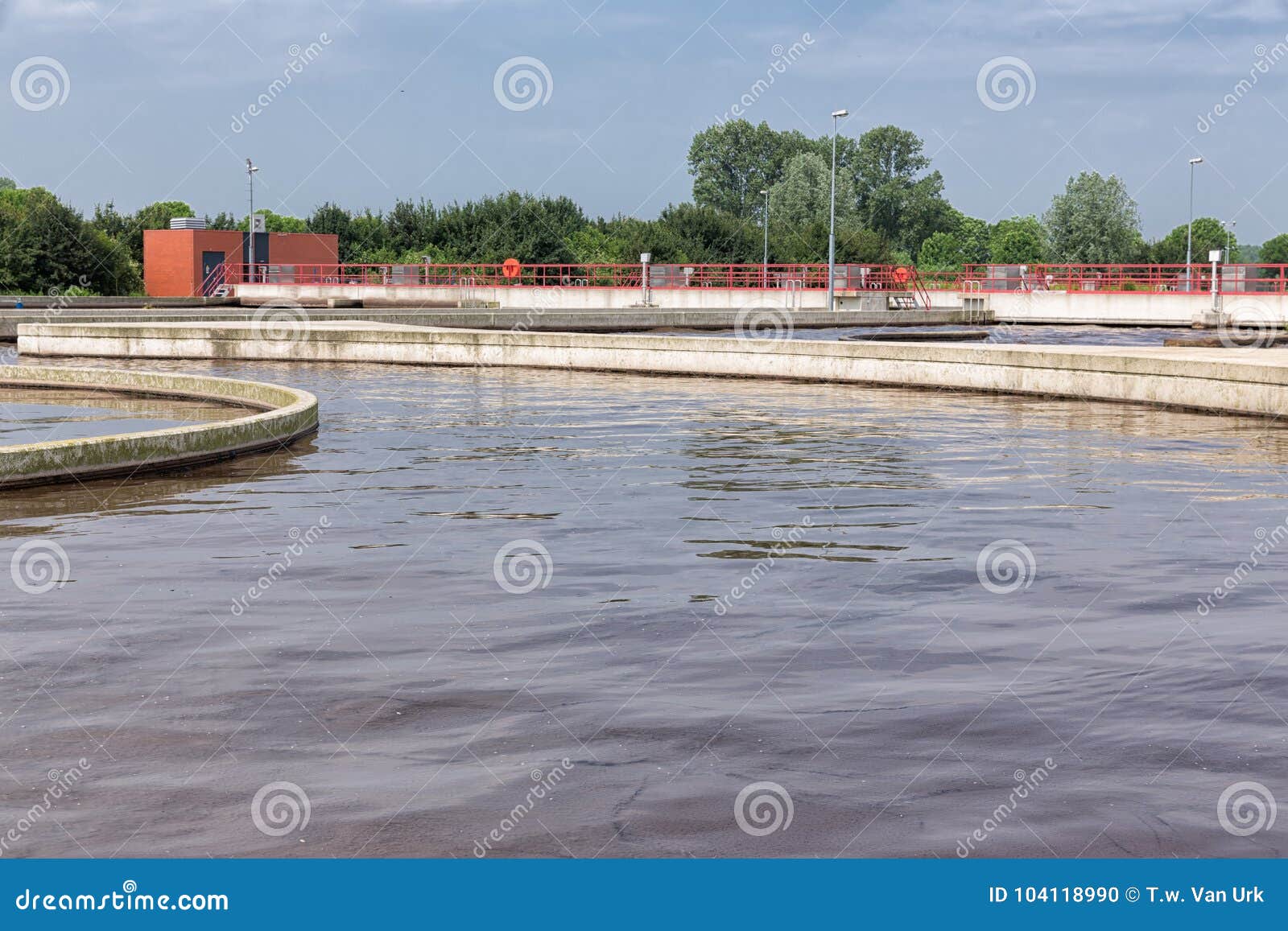 Behandeling Van Afvalwater, Installatie, Verluchting Van Het Afvalwater ...