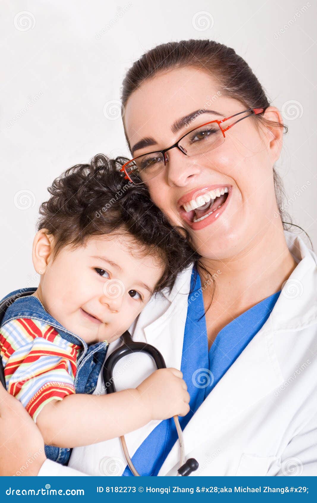 Behandla Som Ett Barn Doktorn Fotografering för Bildbyråer - Bild av ...