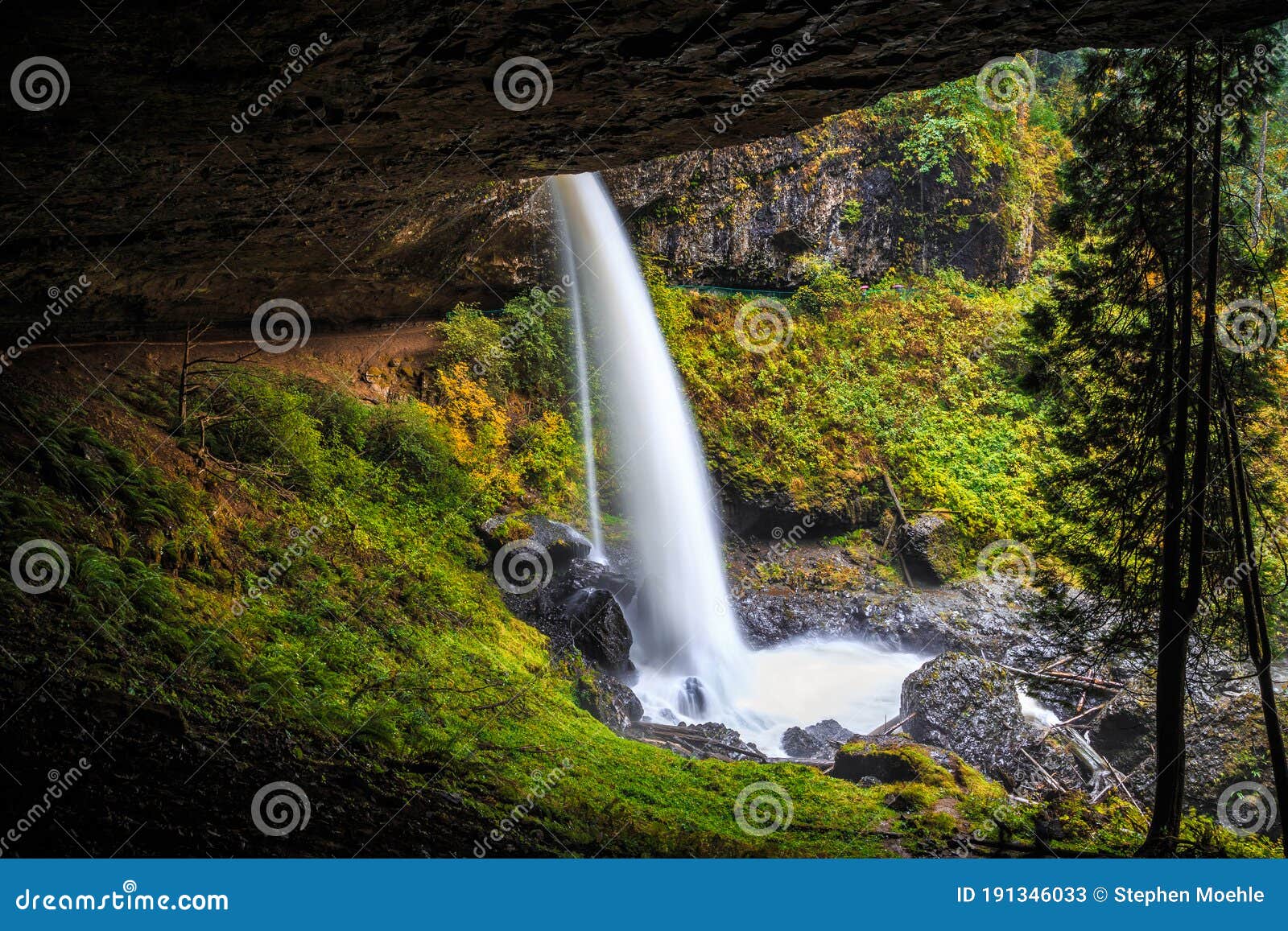 Behind North Falls Cavern, Silver Falls State Park, Oregon Royalty-Free ...