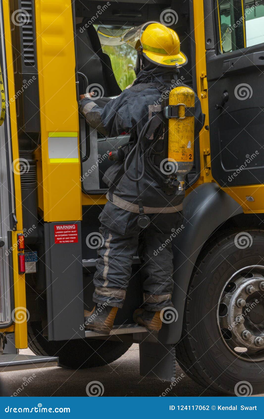 A firemen editorial photography. Image of furnace, oxygen - 124117062