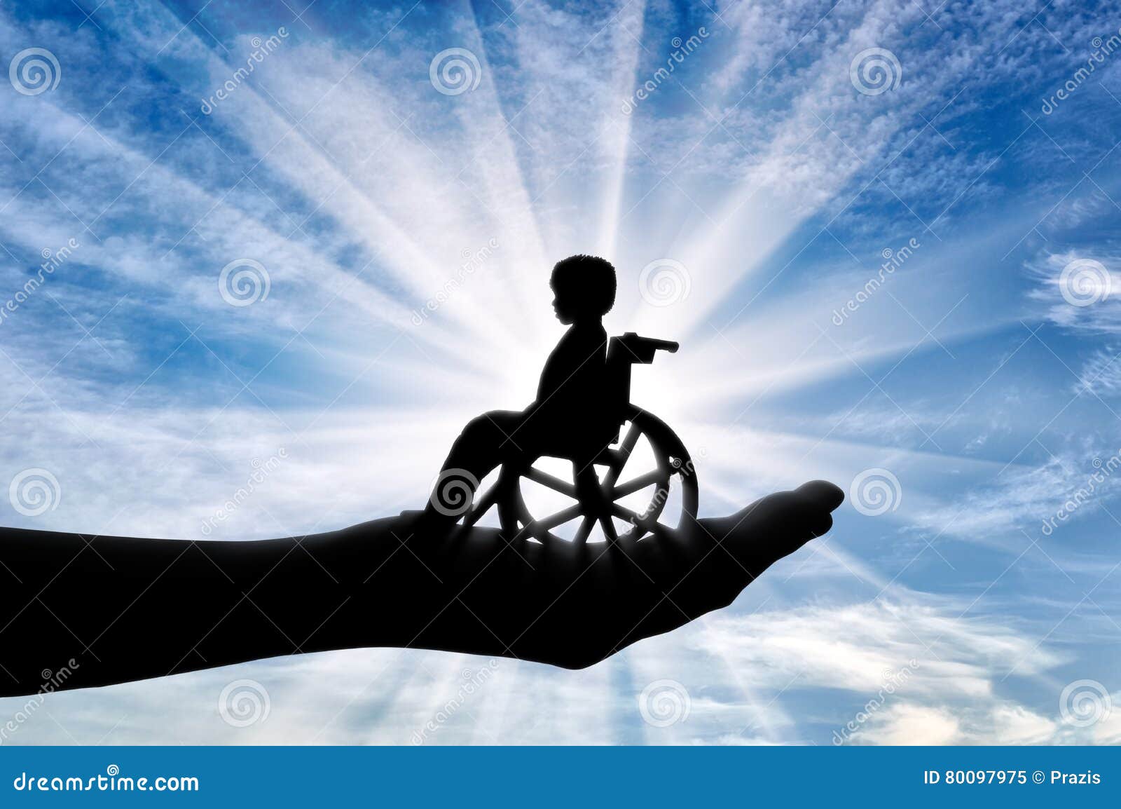 Behindertes Kind in Einem Rollstuhl in Der Hand Eines Mannes Stockbild ...