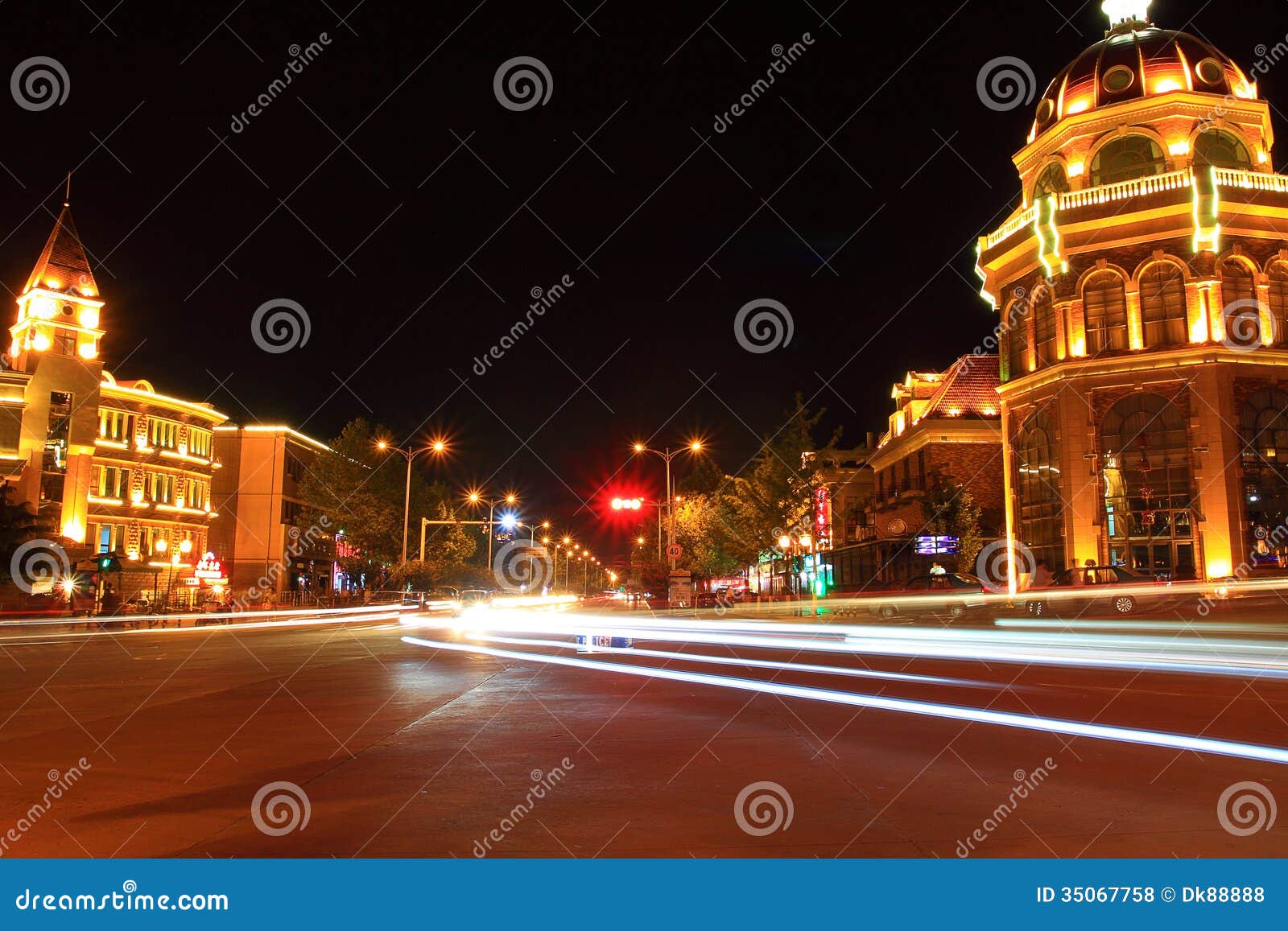 Beidaihe is Beautiful at Night Stock Photo - Image of forest, hotel ...