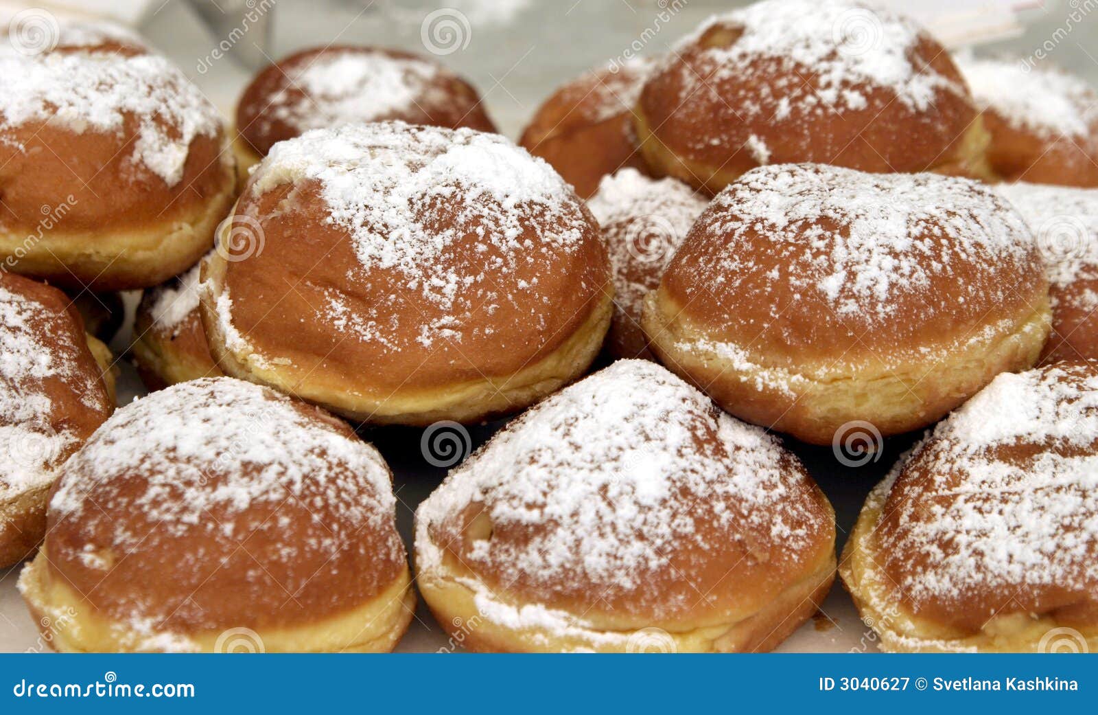Beignets image stock. Image du nourriture, gâteaux, doux - 3040627