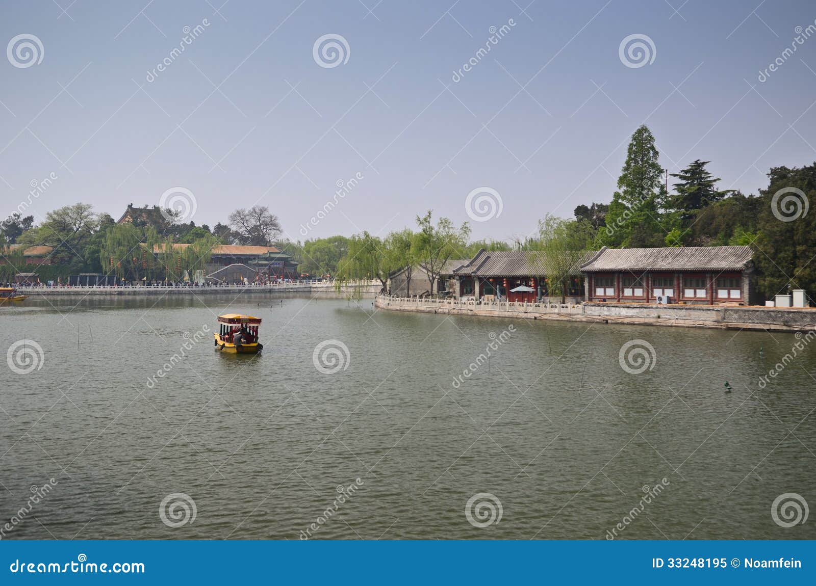 Beihai Park, Beijing editorial image. Image of beihai - 33248195