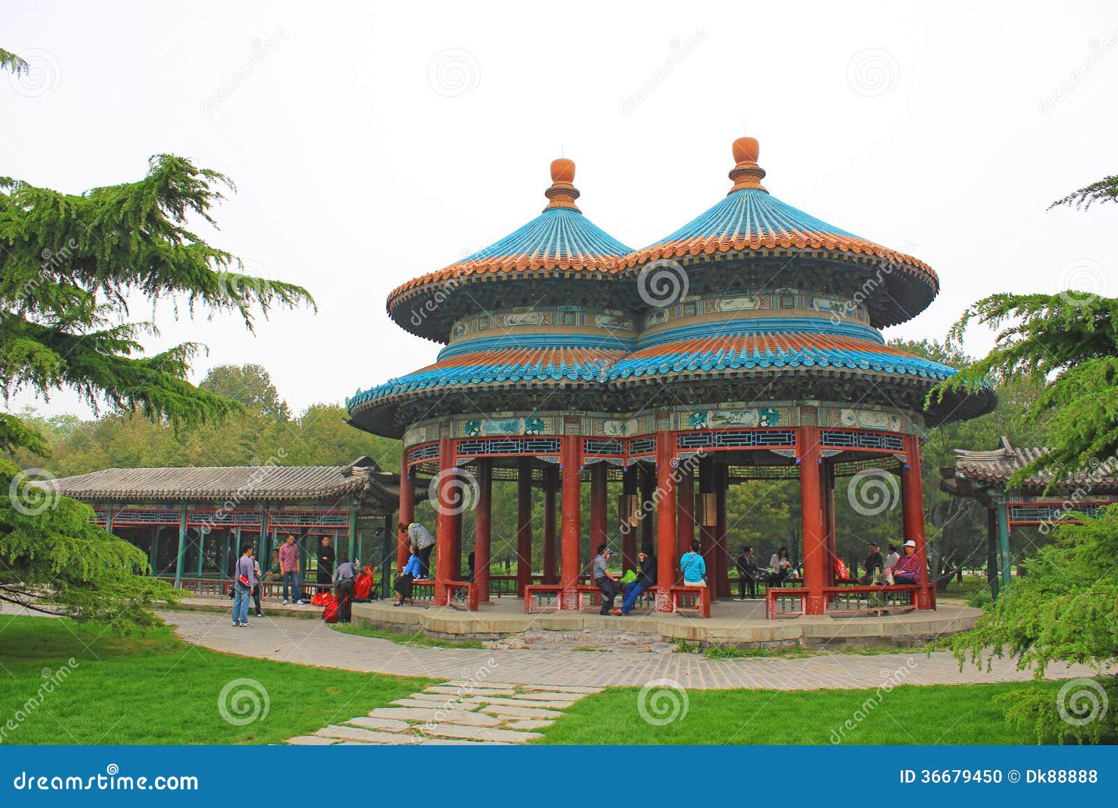 Beijing Beihai Park Pavilion Editorial Image - Image of decorative ...