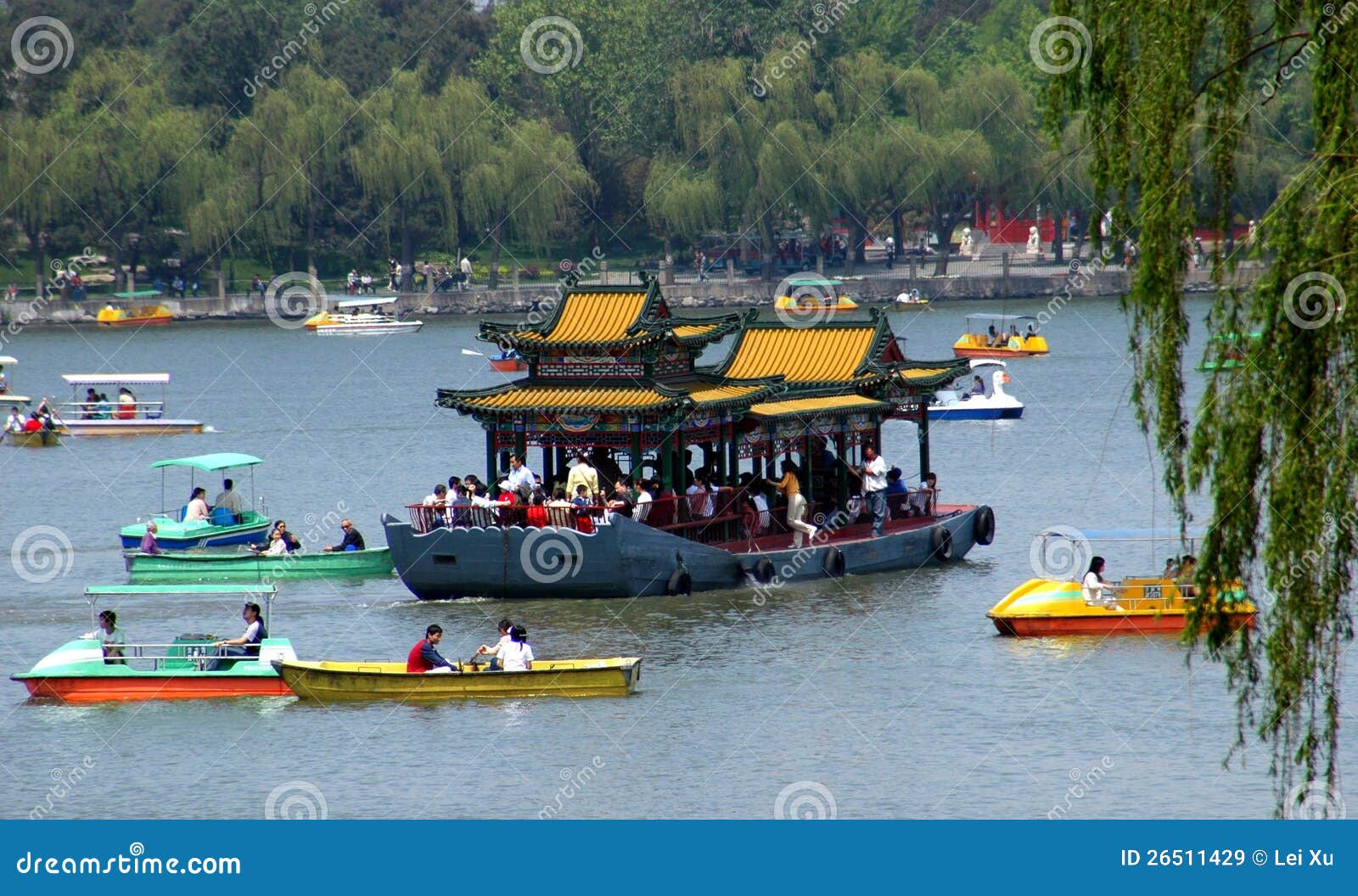 Beijing, China: Boating in Behei Park Editorial Stock Image - Image of ...