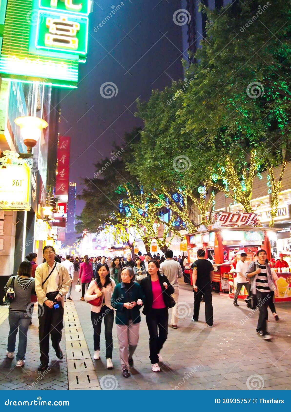 Beijing Lu , Main Shopping Steet in Guangzhou. Editorial Photography ...