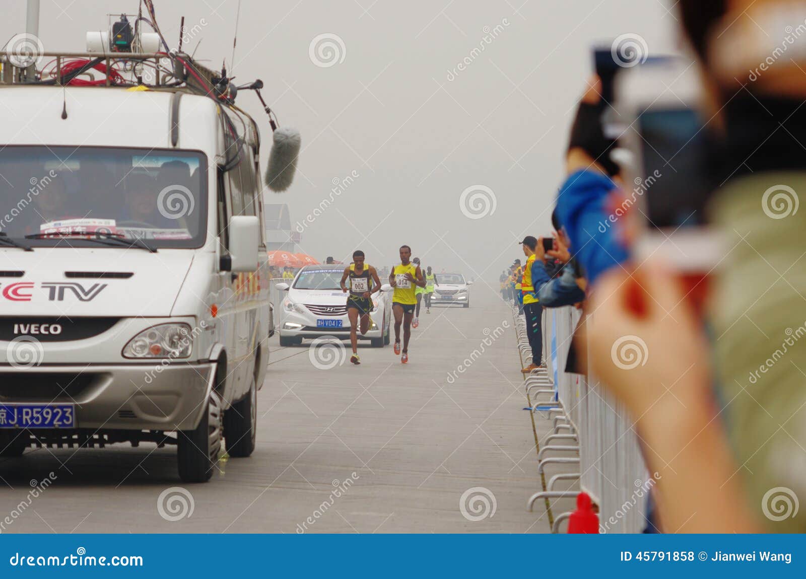 Beijing 2014 marathon editorial stock photo. Image of haze - 45791858