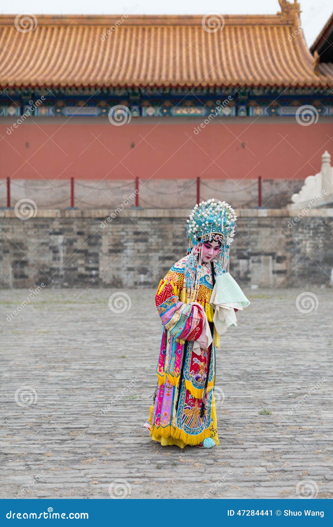Beijing Opera, On The Stage A Female Warrior Dances In A Bright ...