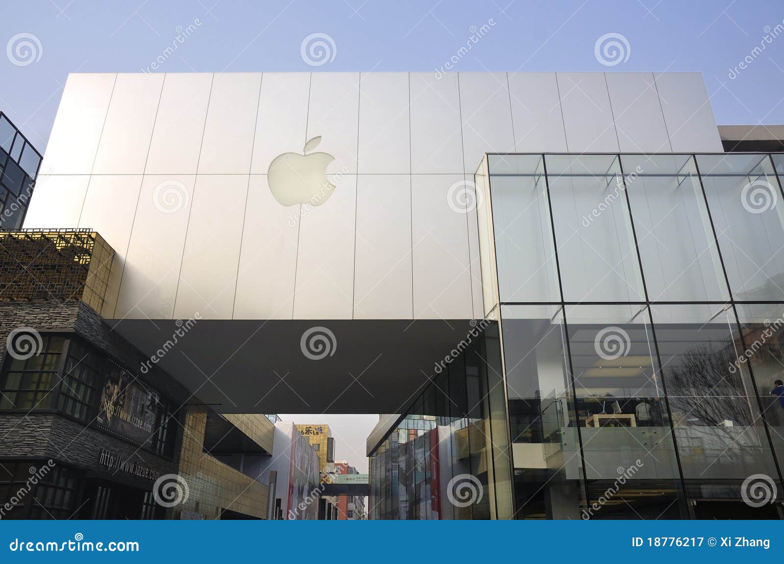 Beijing Shopping-Apple Flagship Store Editorial Photography - Image of ...