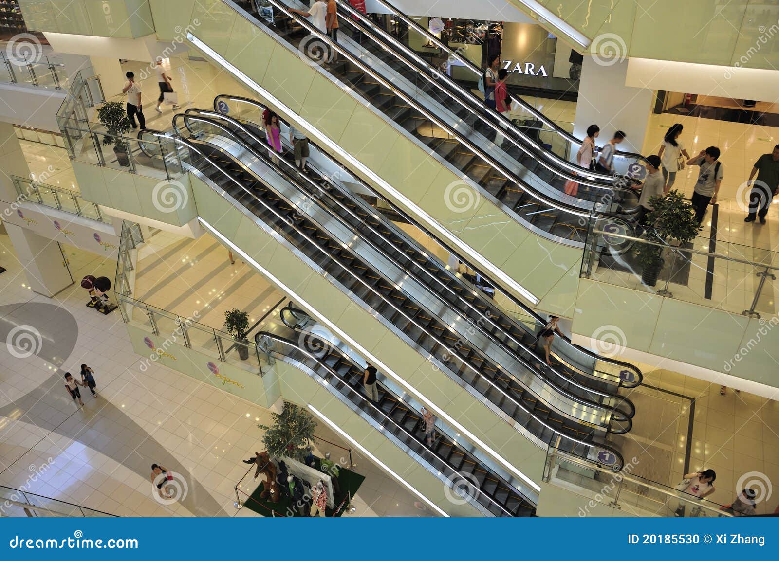 Beijing Shopping Mall Elevator Editorial Image - Image of leisure, town ...