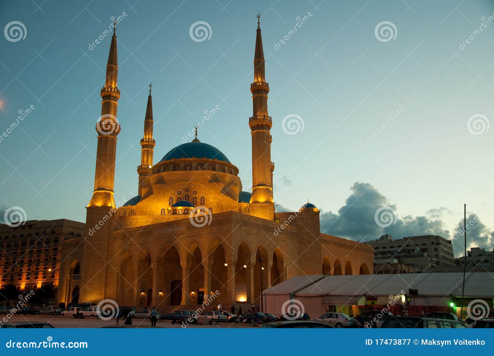 Beiroet, De Moskee Van Mohammad Al-Amin Stock Afbeelding - Image of ...