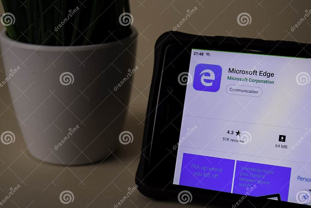 Microsoft Edge Dev Application on Smartphone Screen. Edge is a Freeware ...