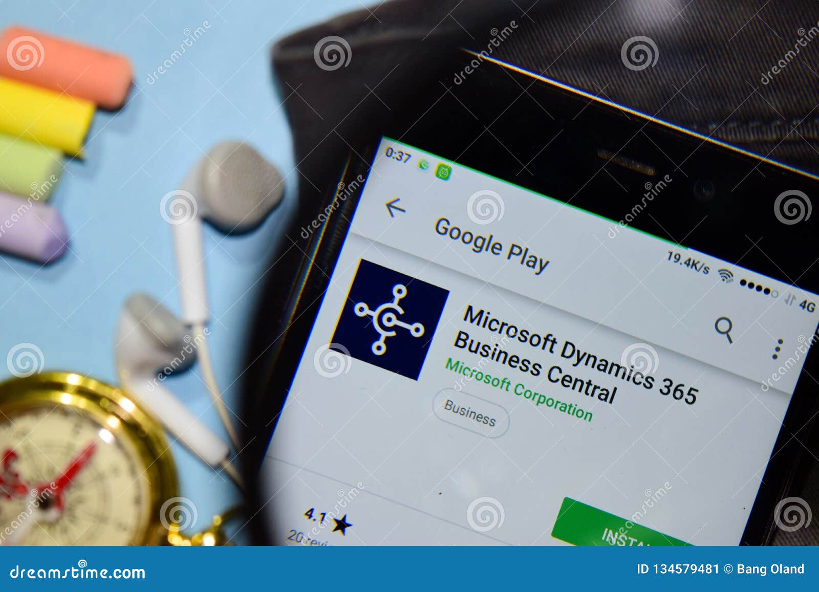 Microsoft Dynamics 365 Business Central Dev App with Magnifying on ...
