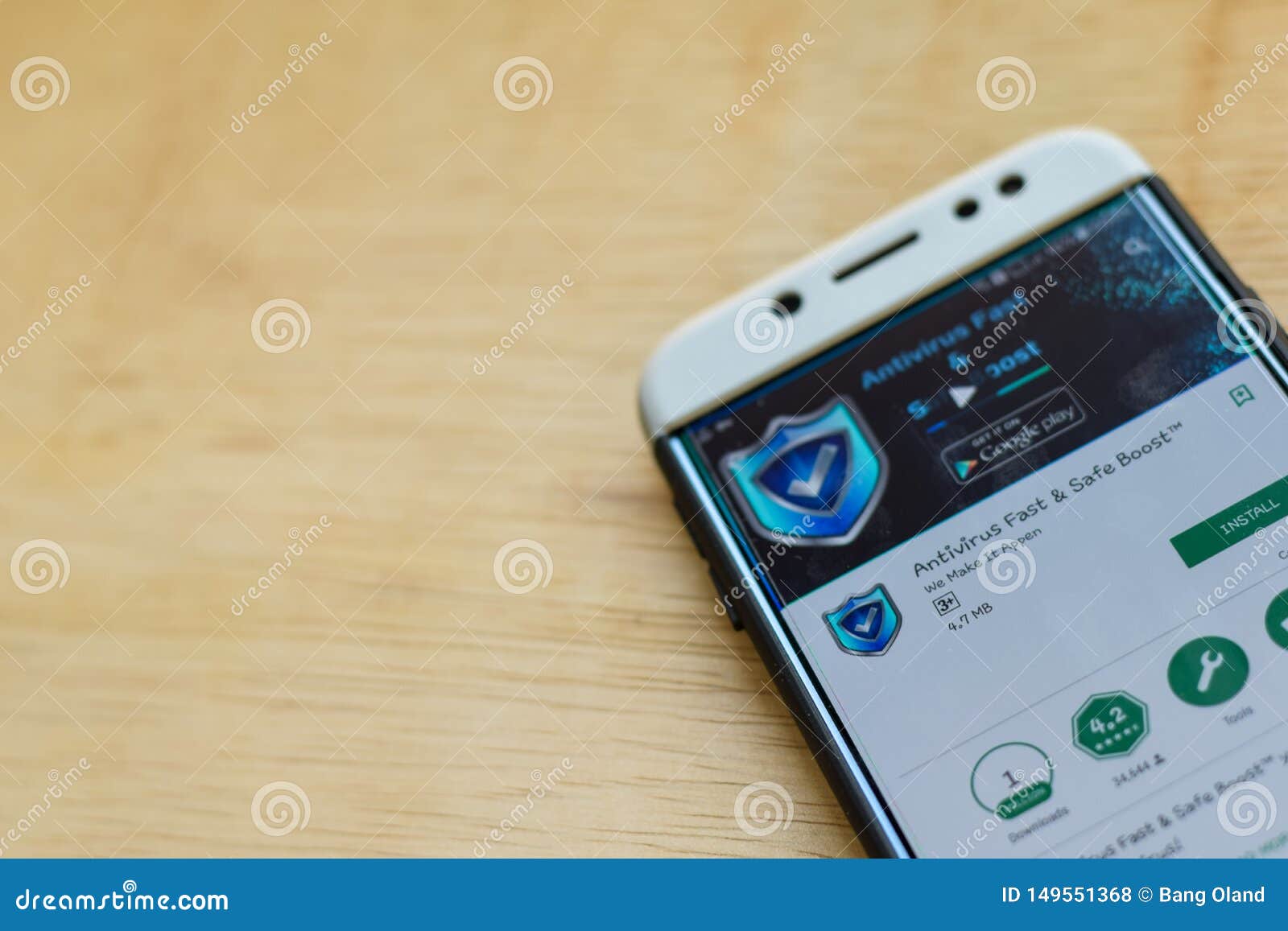 Antivirus Fast & Fast Boost Dev Application on Smartphone Screen ...