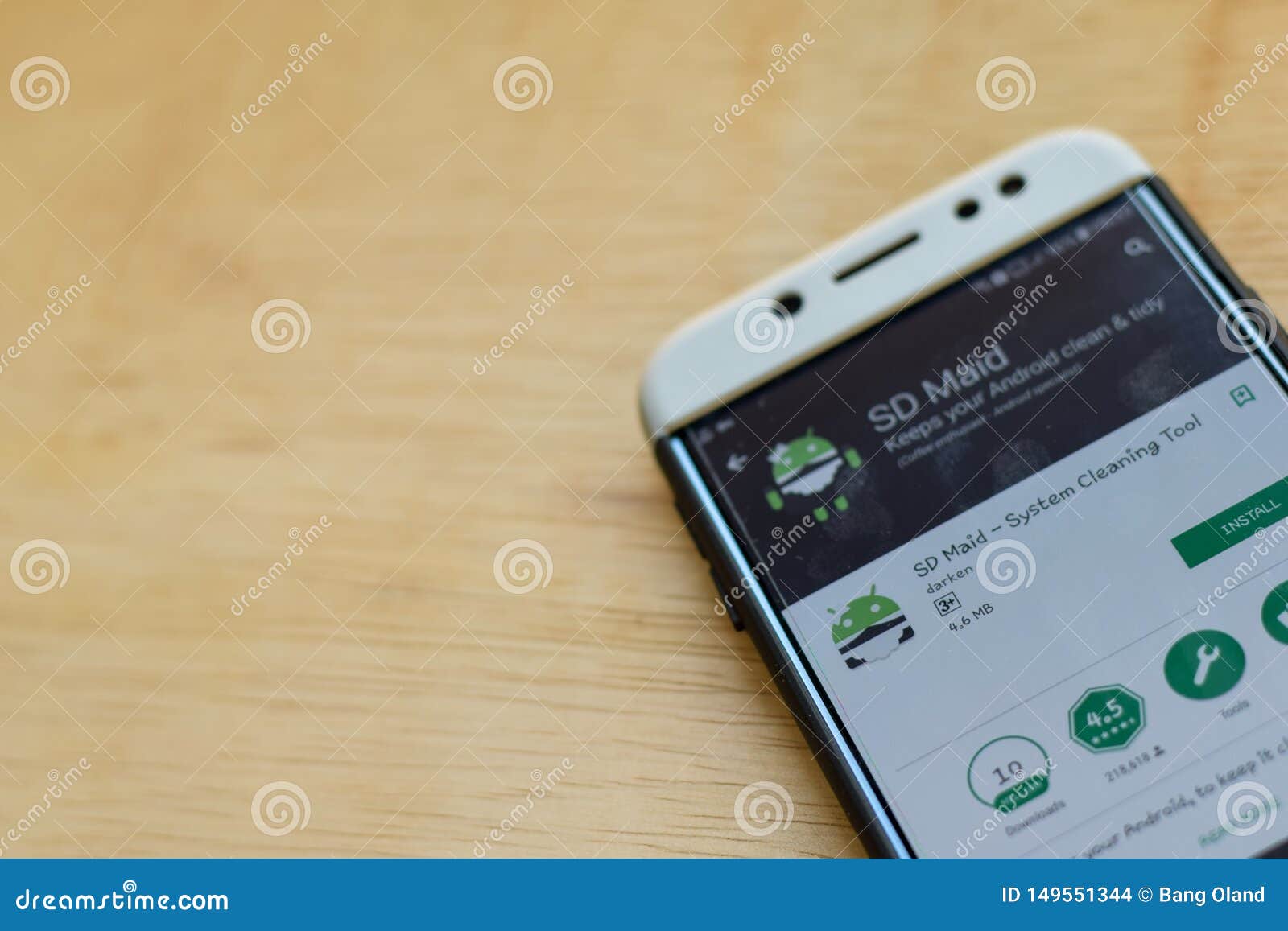 SD Maid - System Cleaning Tool Dev Application on Smartphone Screen ...