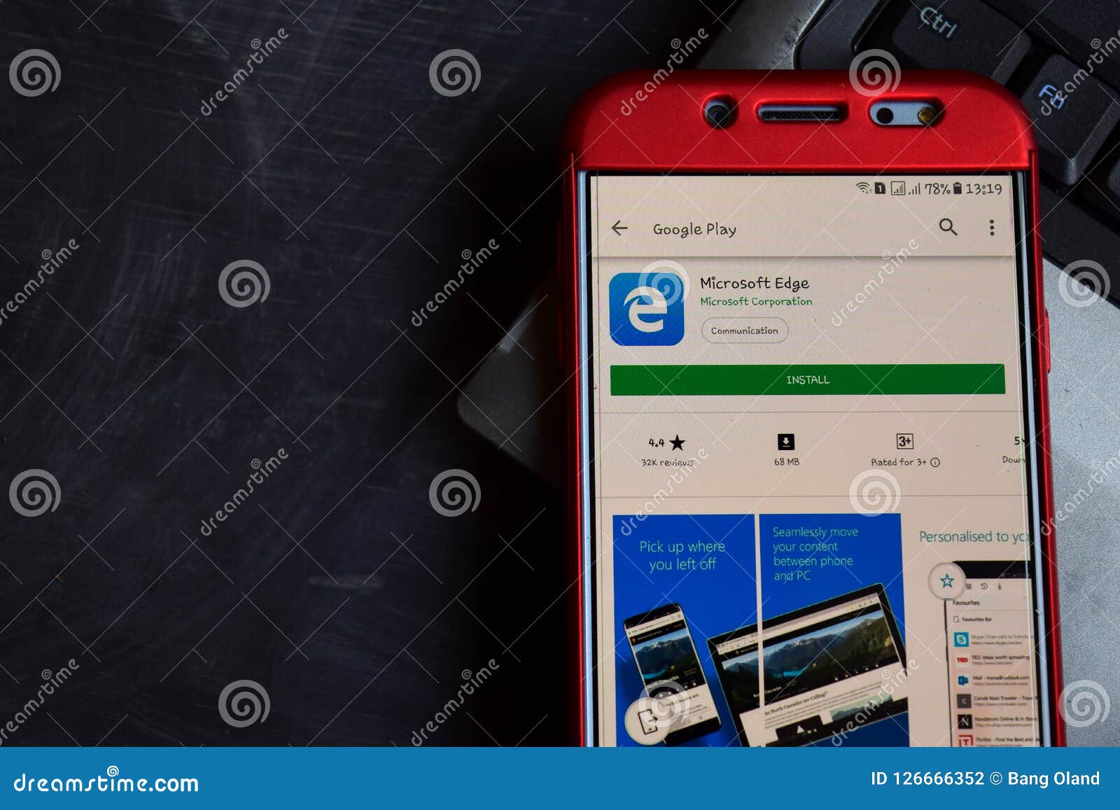 Microsoft Edge Dev App on Smartphone Screen. Editorial Photography ...