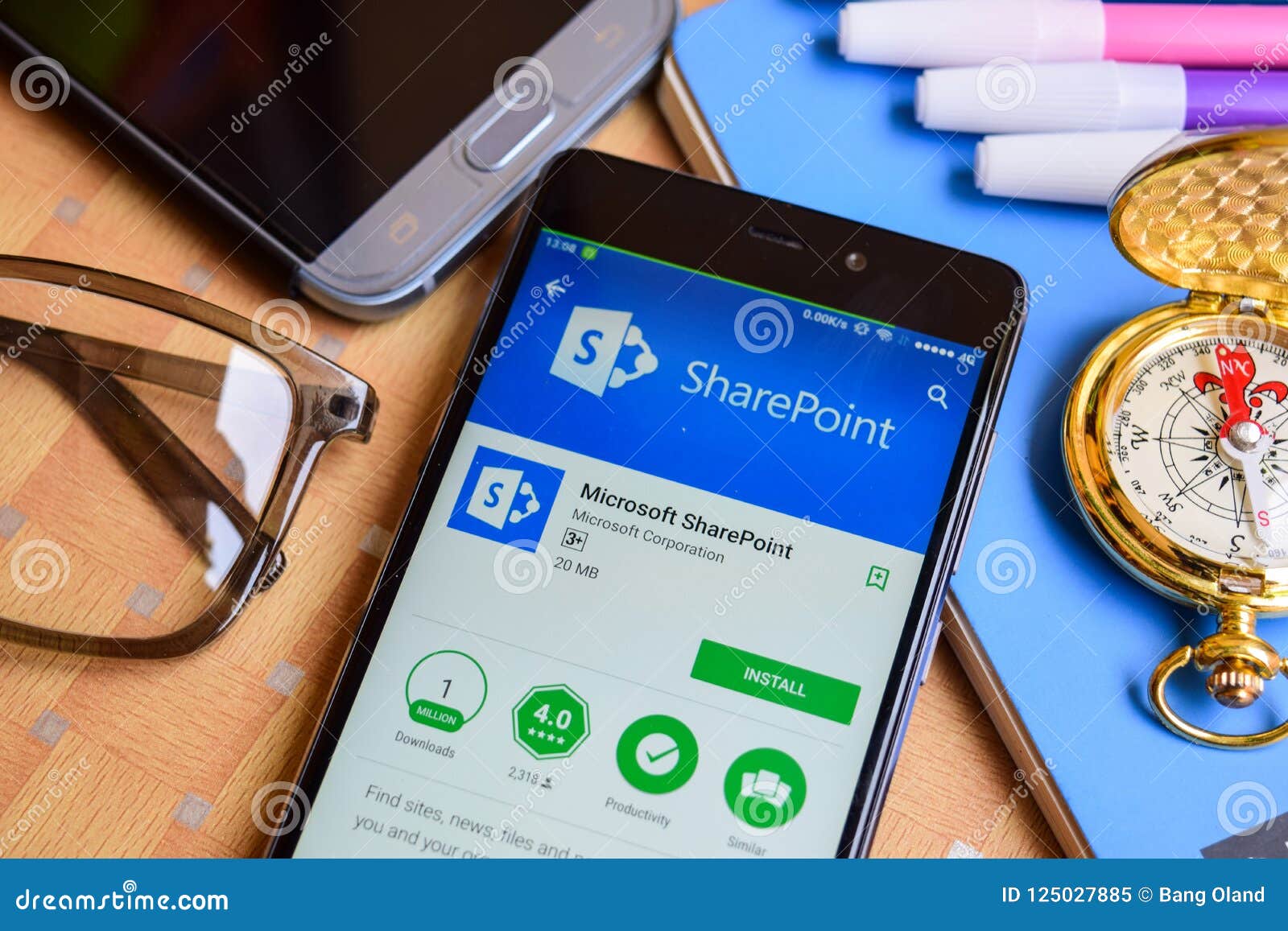 Microsoft SharePoint Dev Application on Smartphone Screen. Editorial ...