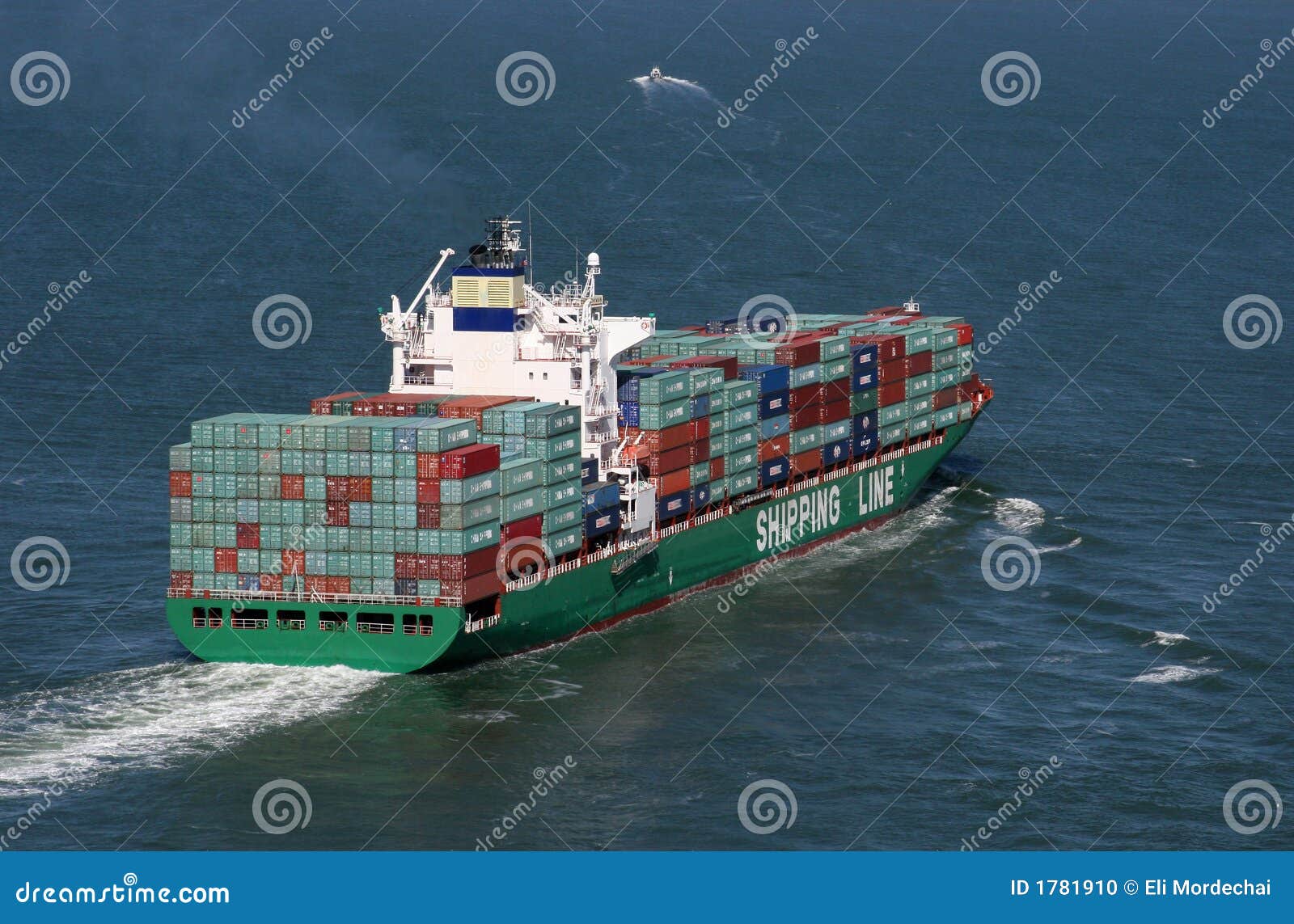 Beladenes Containerschiff stockfoto. Bild von übertragen - 1781910