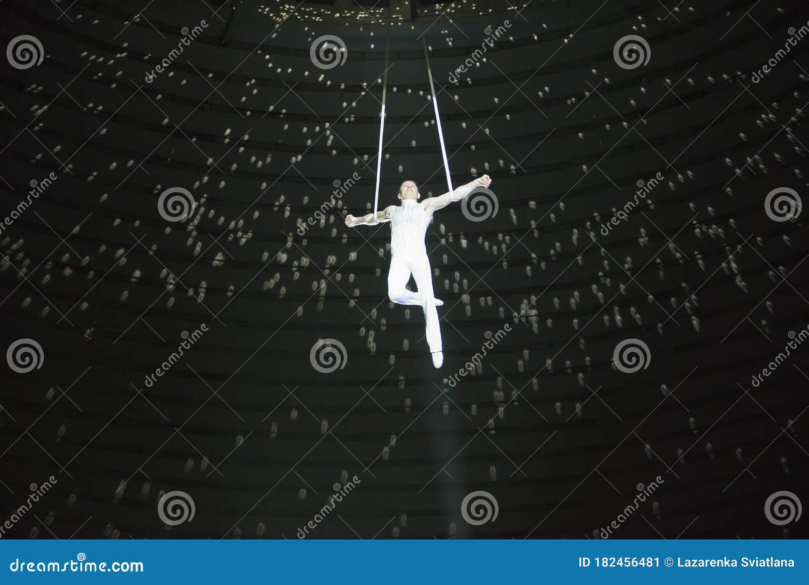 Aerial Acrobat Performs a Circus Trick. Editorial Photo - Image of ...