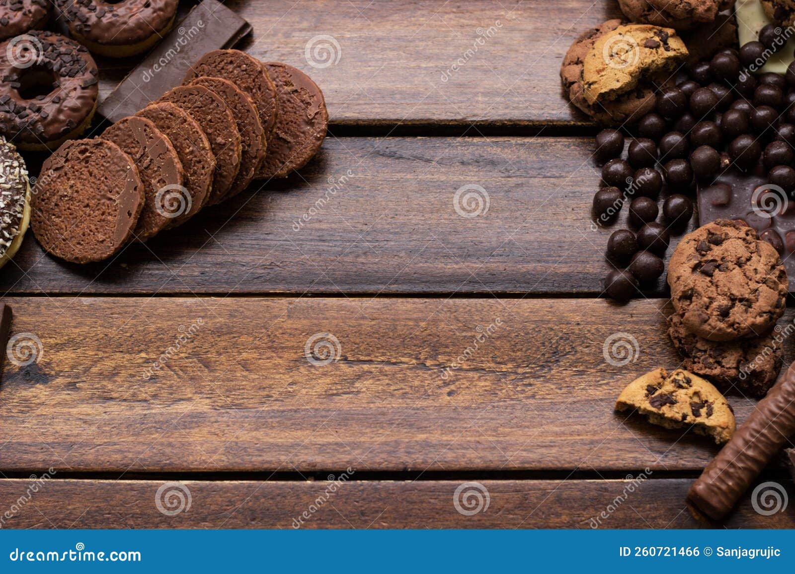 Belas Rosquinhas De Chocolate Palito De Chocolate E Biscoitos De ...