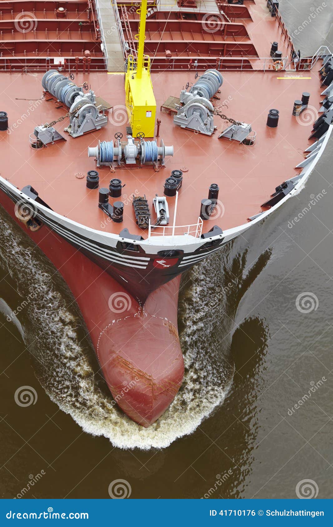 Beldorf - Arco Con Bulbo De Un Buque En Kiel Canal Foto editorial ...