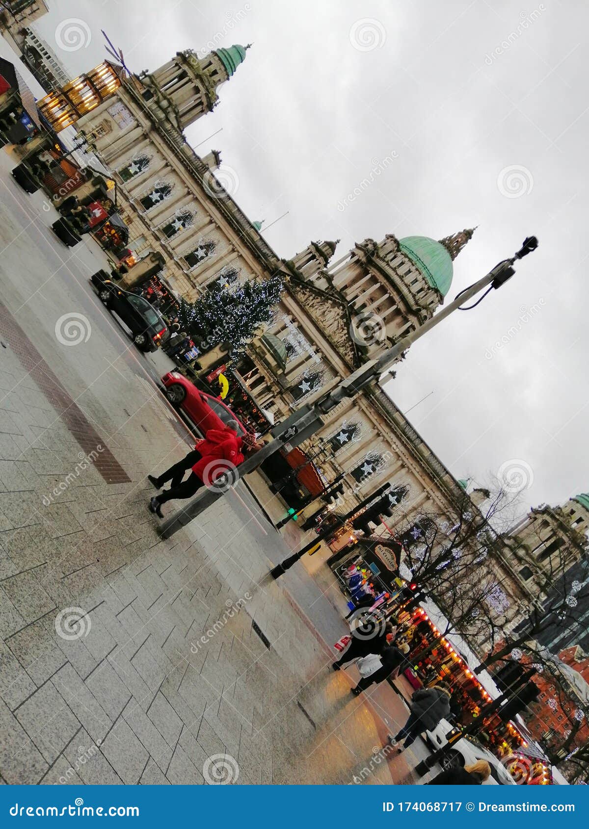 Belfast City Hall editorial photography. Image of hall - 174068717