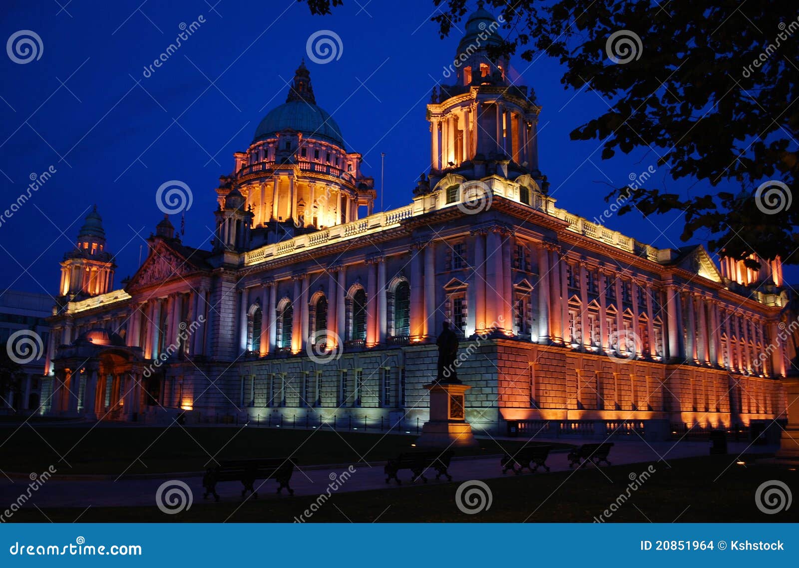 Belfast City Hall at Night stock photo. Image of city - 20851964