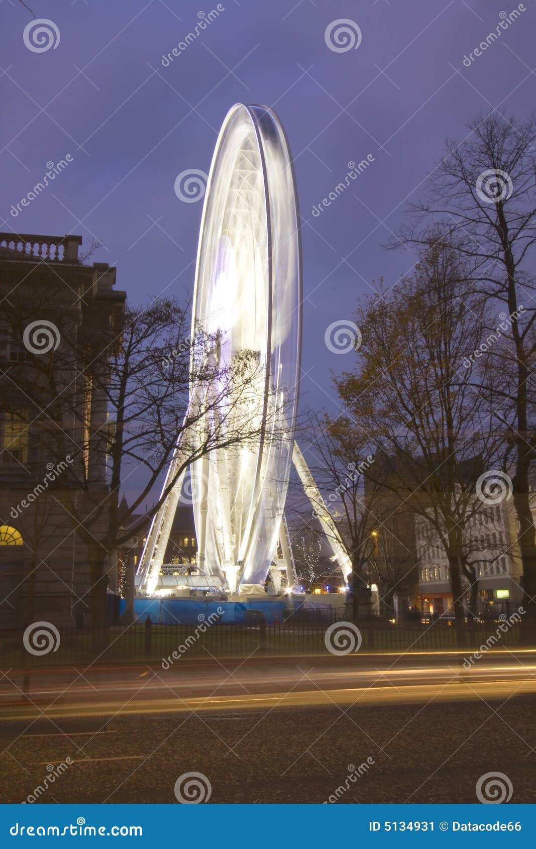 Belfast eye in motion stock image. Image of fair, night - 5134931