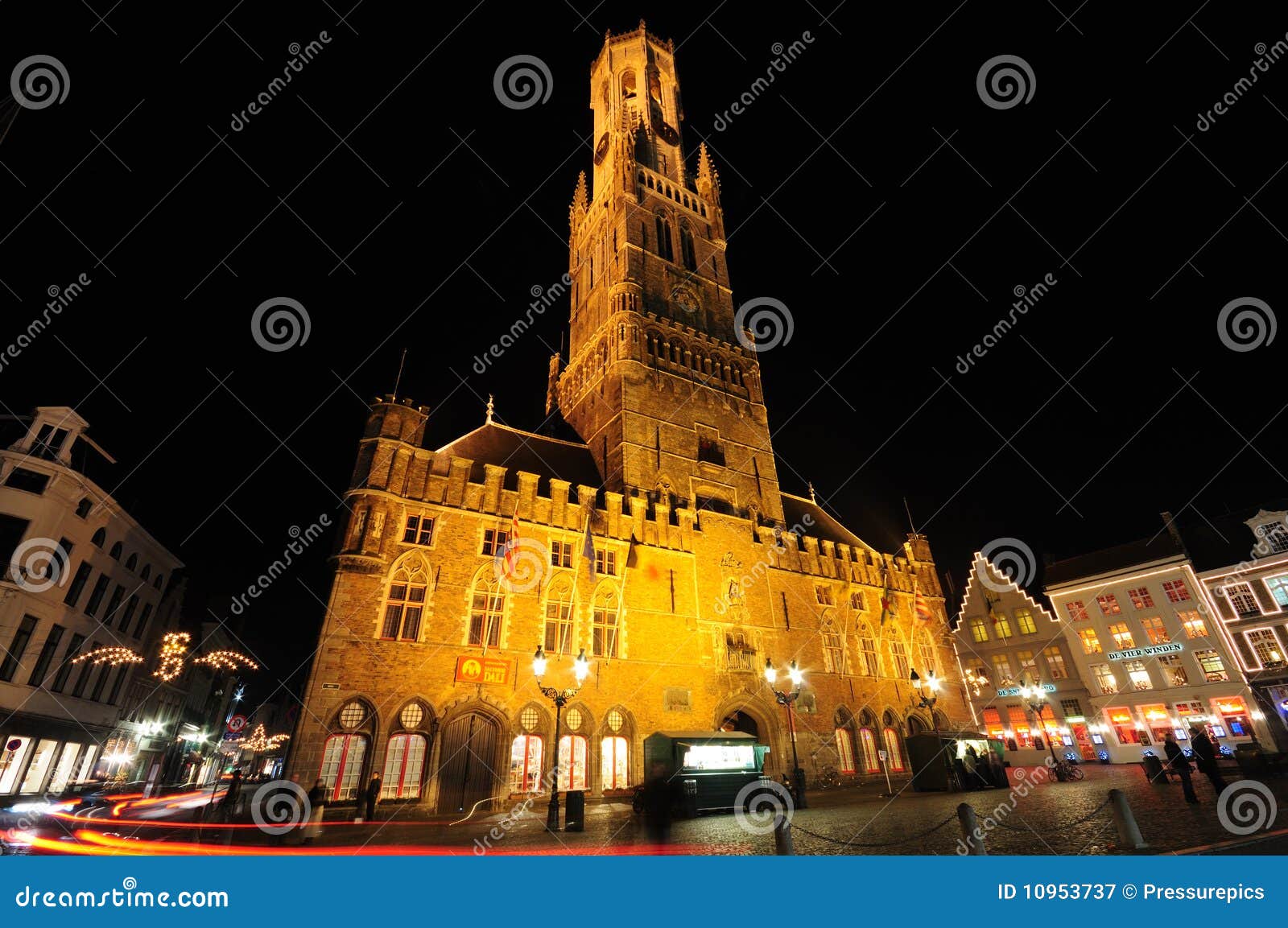 Belfry Tower at night editorial photography. Image of bruges - 10953737
