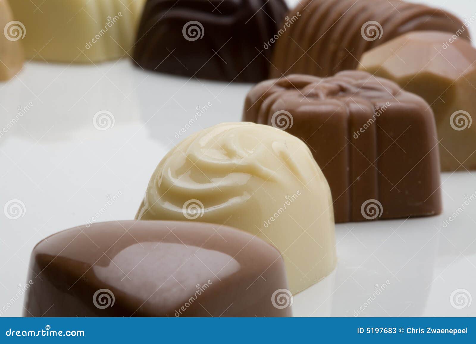 Belgische chocolade stock afbeelding. Image of macro, suikergoed - 5197683