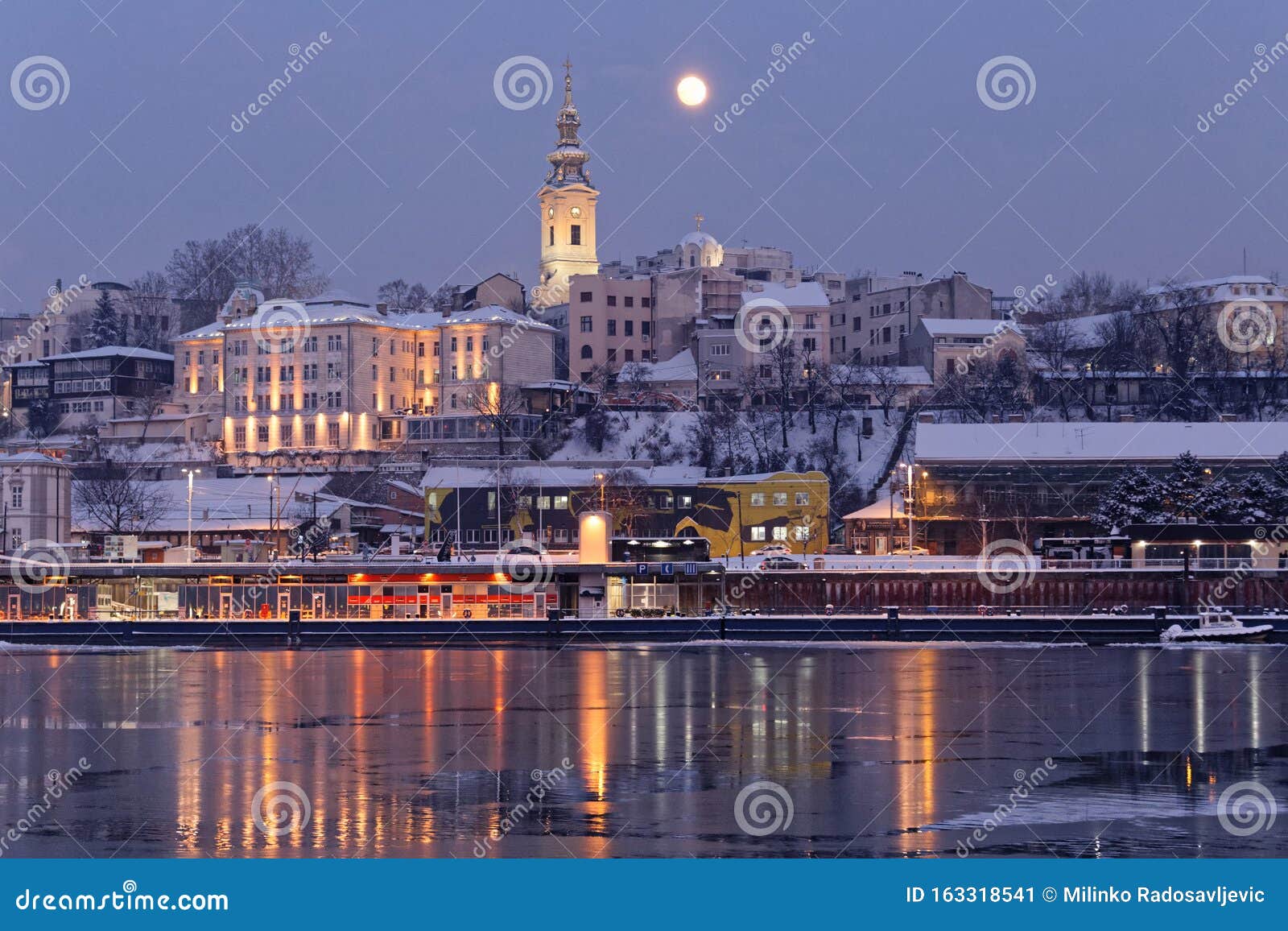Belgrade in winter. editorial photo. Image of church - 163318541